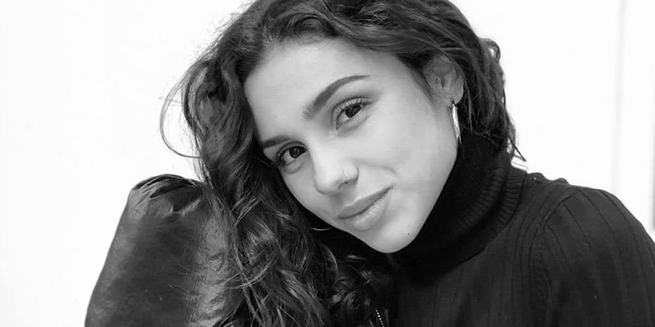 Απίστευτη καταγγελία: Έκλεψαν χρήματα από την τσάντα της 21χρονης Έμμας ...