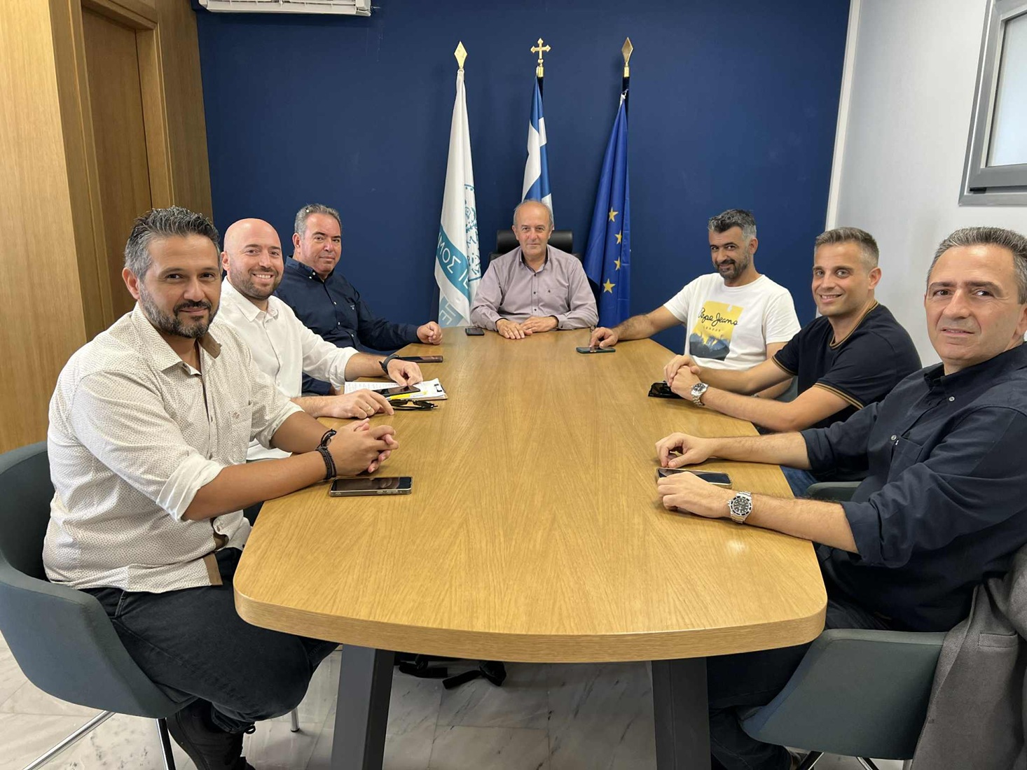 Συνάντηση Δήμου Ιεράπετρας με ΤΕΕ/ΤΑΚ για τα μεγάλα έργα και τις ...